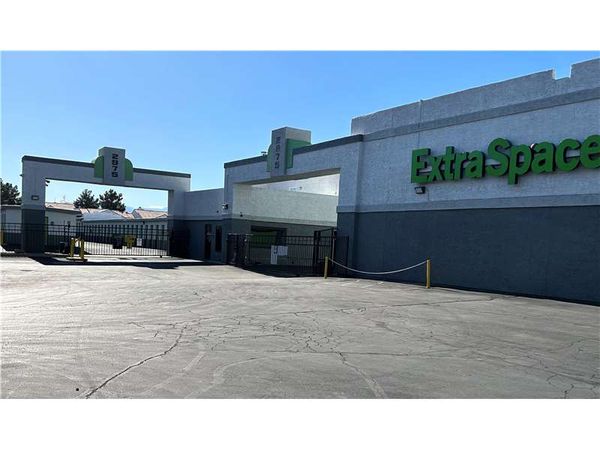 Cheap Storage Units in Henderson, NV (from $7) | Extra Space Storage