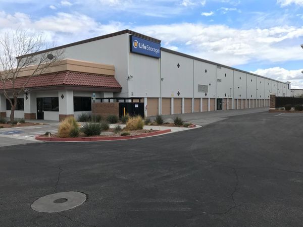 Cheap Storage Units in North Las Vegas, NV (from $12) | Extra Space Storage