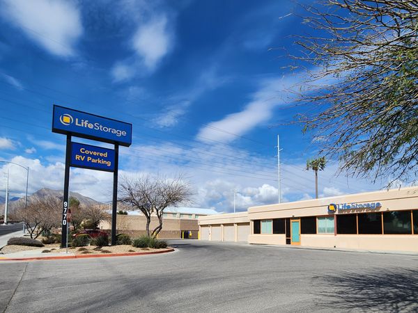 Cheap Storage Units in Henderson, NV (from $14) | Extra Space Storage