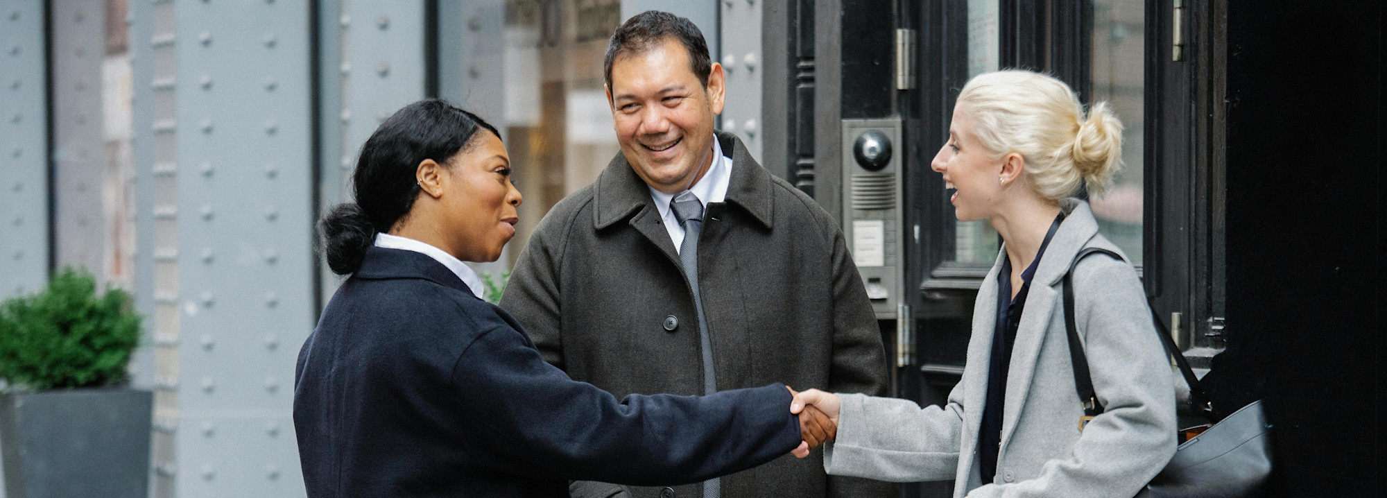 Public Servant vs. Politician: How to Lead with Integrity | GoodParty.org