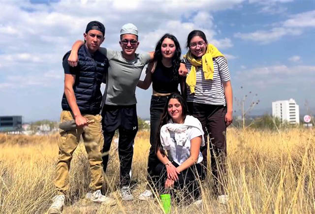 National Geographic Society's global Slingshot Challenge awardees ...