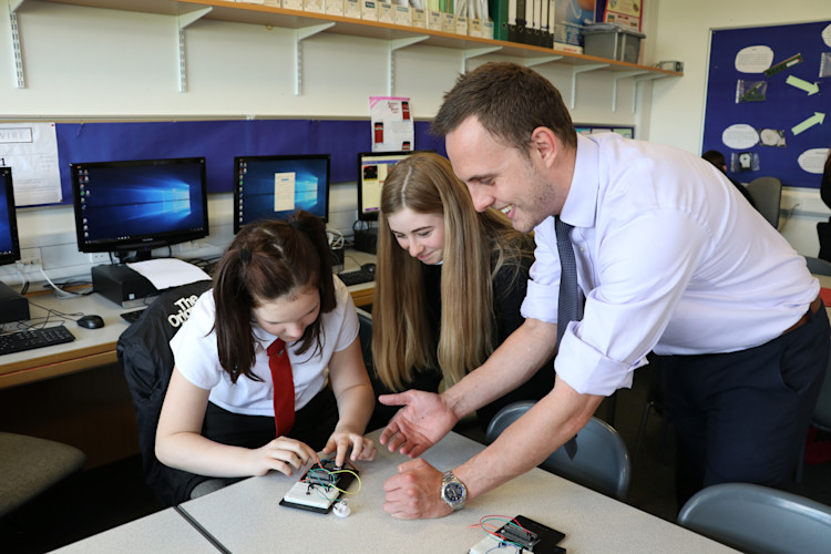 Courses | Apps For Good