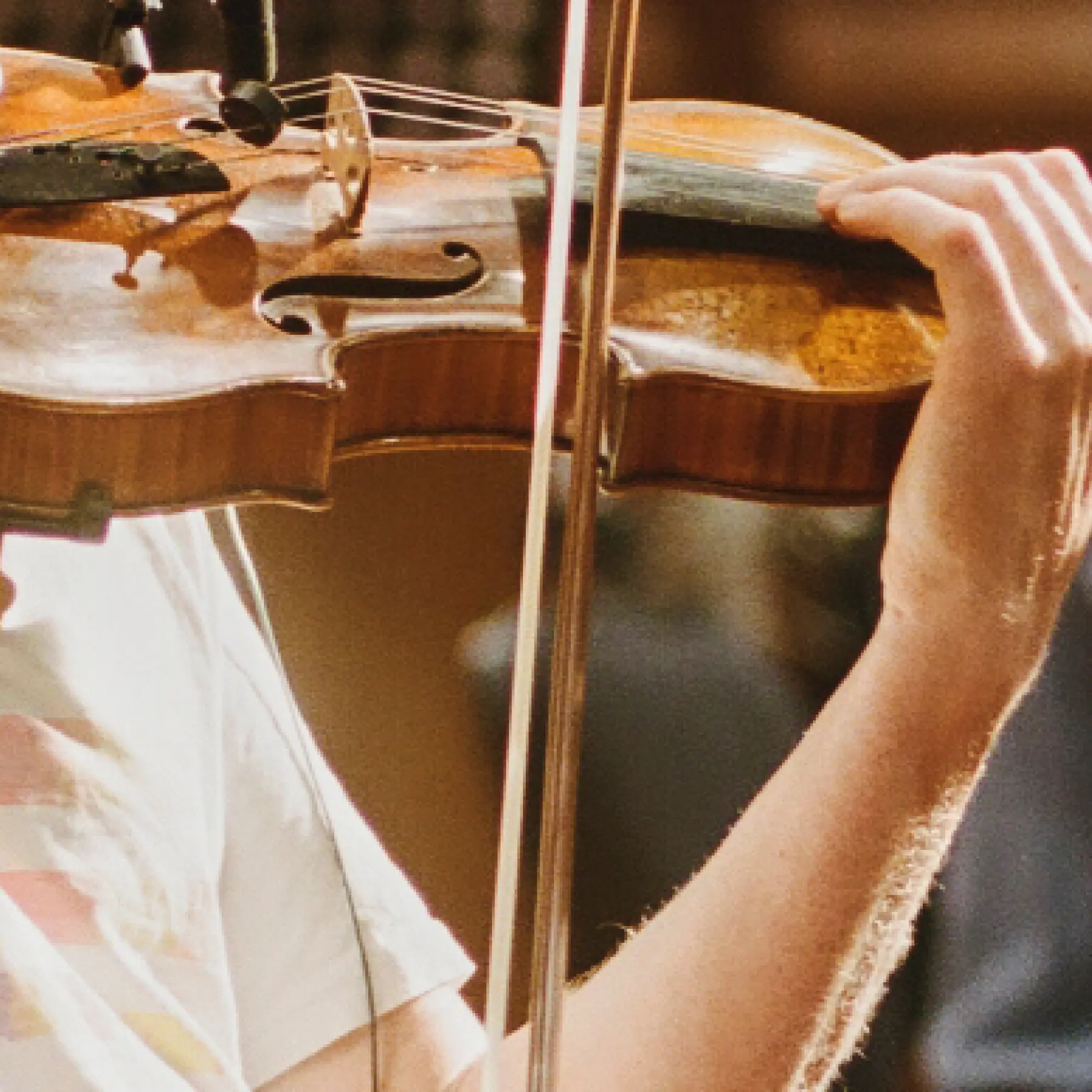 Cinematic Frozen Strings — LABS