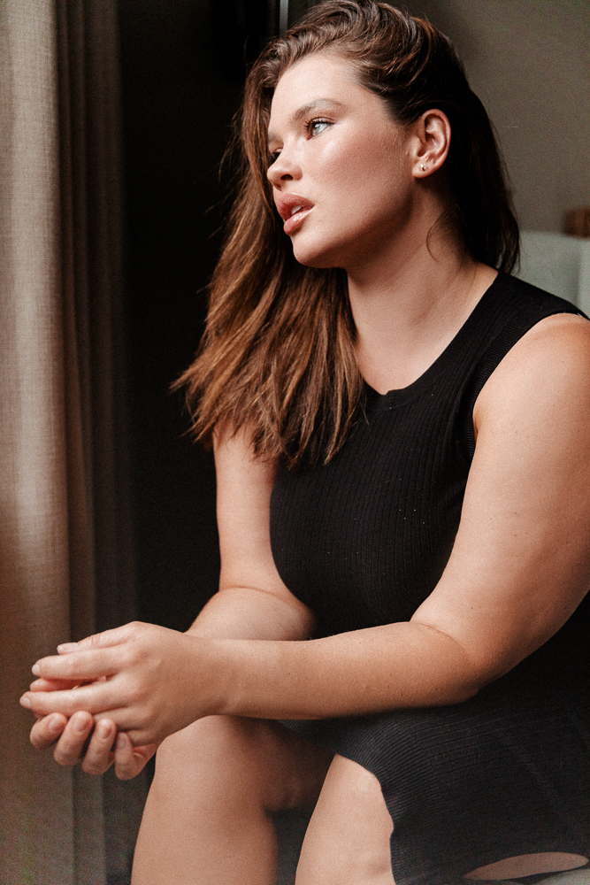 Model Tara Lynn On Why Beard Dye Is Her Beauty Staple | Into The Gloss