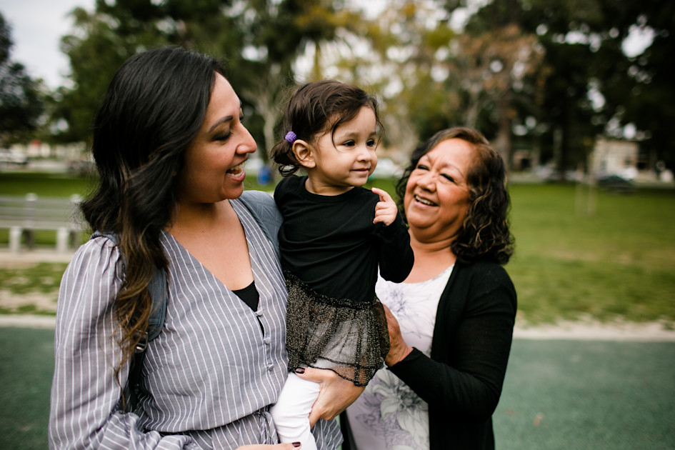 5 easy financial tips for parents who take care of parents
