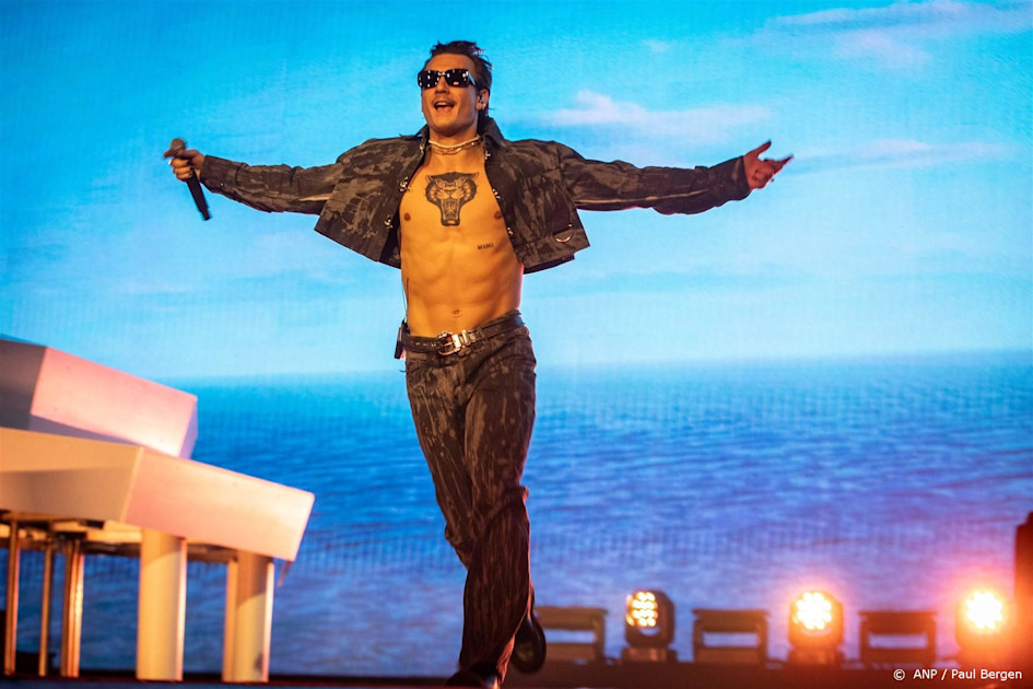 Zó zag Karel Gerlach (van Goldband) er jaren geleden uit | Shownieuws