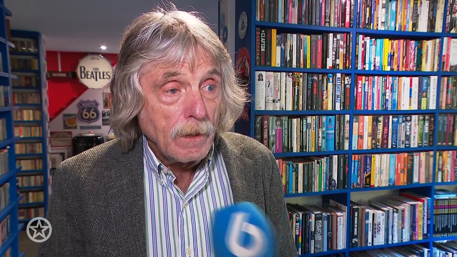 Johan Derksen wil deze SPRAAKMAKENDE BN’er als vervanger in VI – Sturm ...