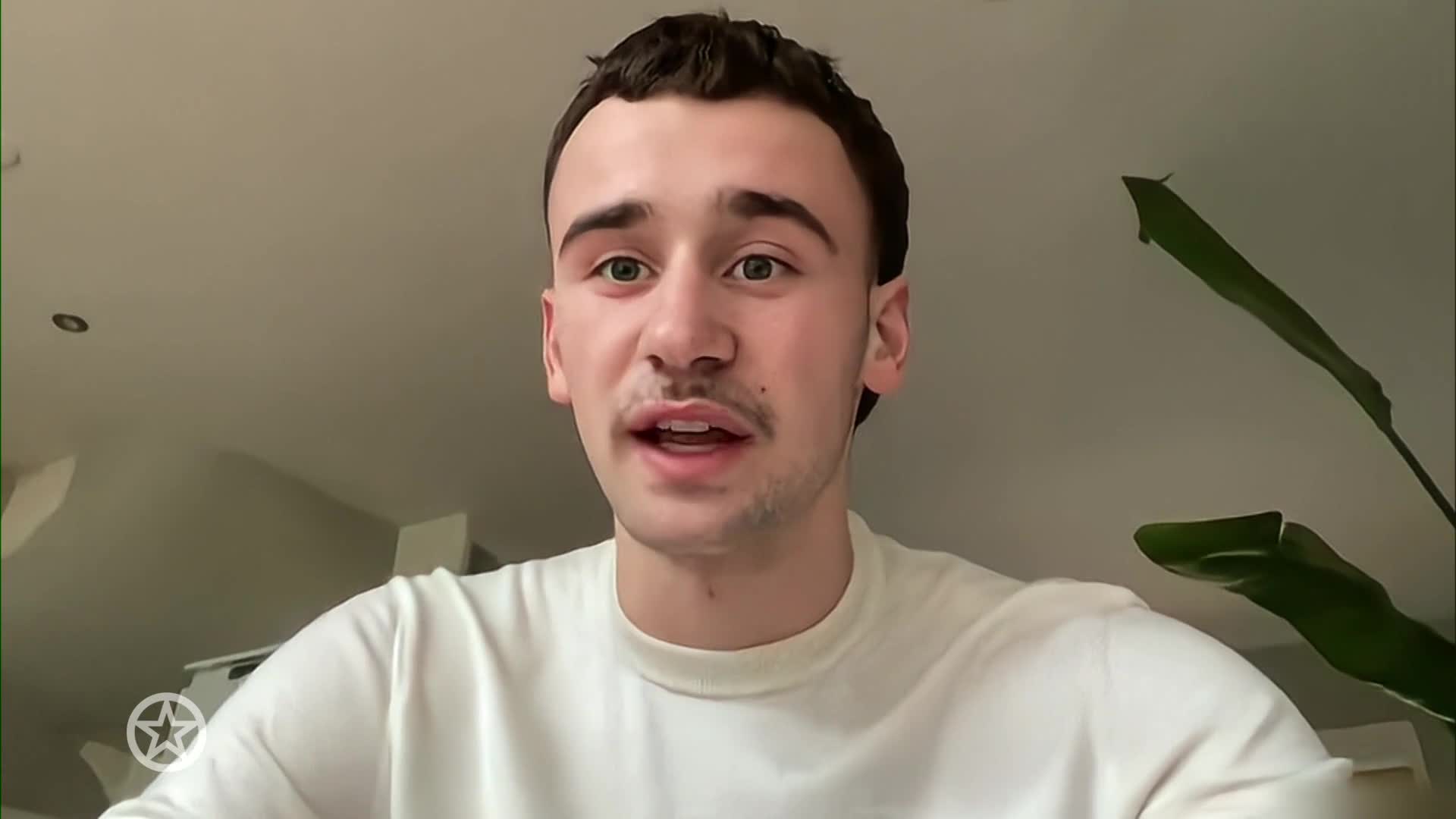 GTST-acteur spreekt zich plotseling uit over onredelijk ontslag: ‘Niet ...