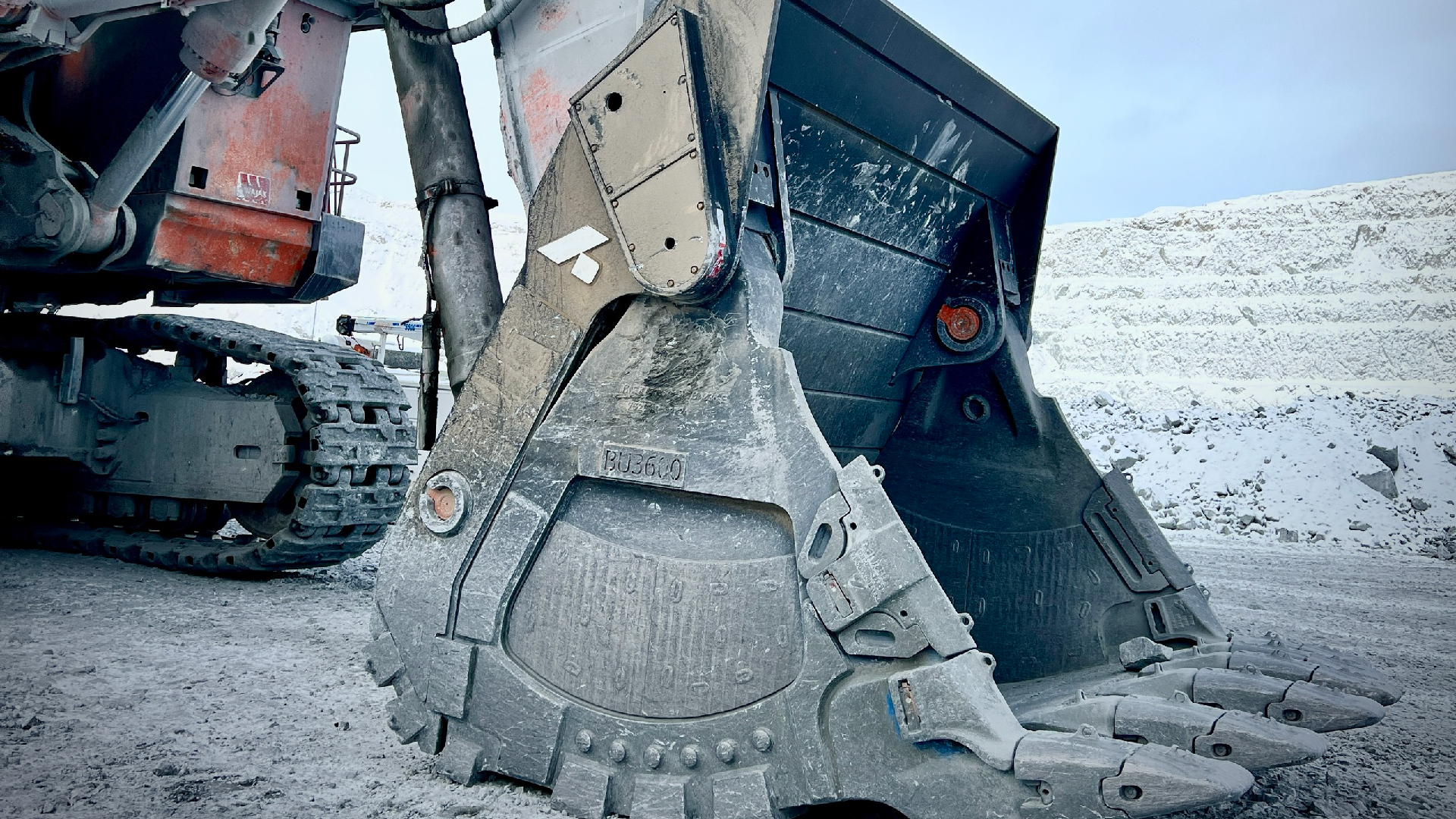 Face shovel store