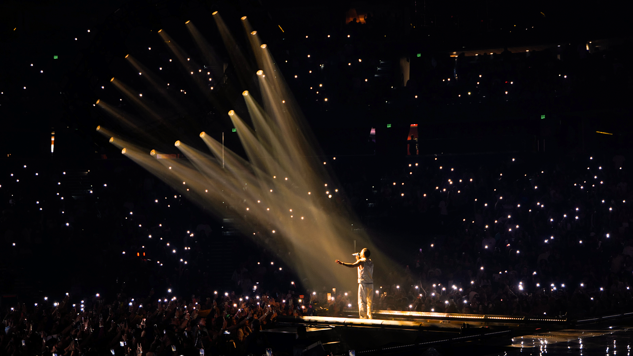 STURDY | Rauw Alejandro - Saturno Tour