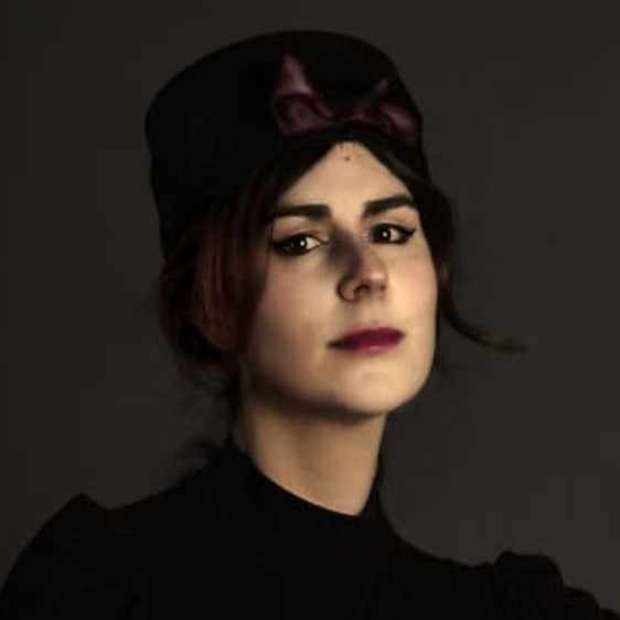 Claustro > Diana Acosta Rippe > Entrevista