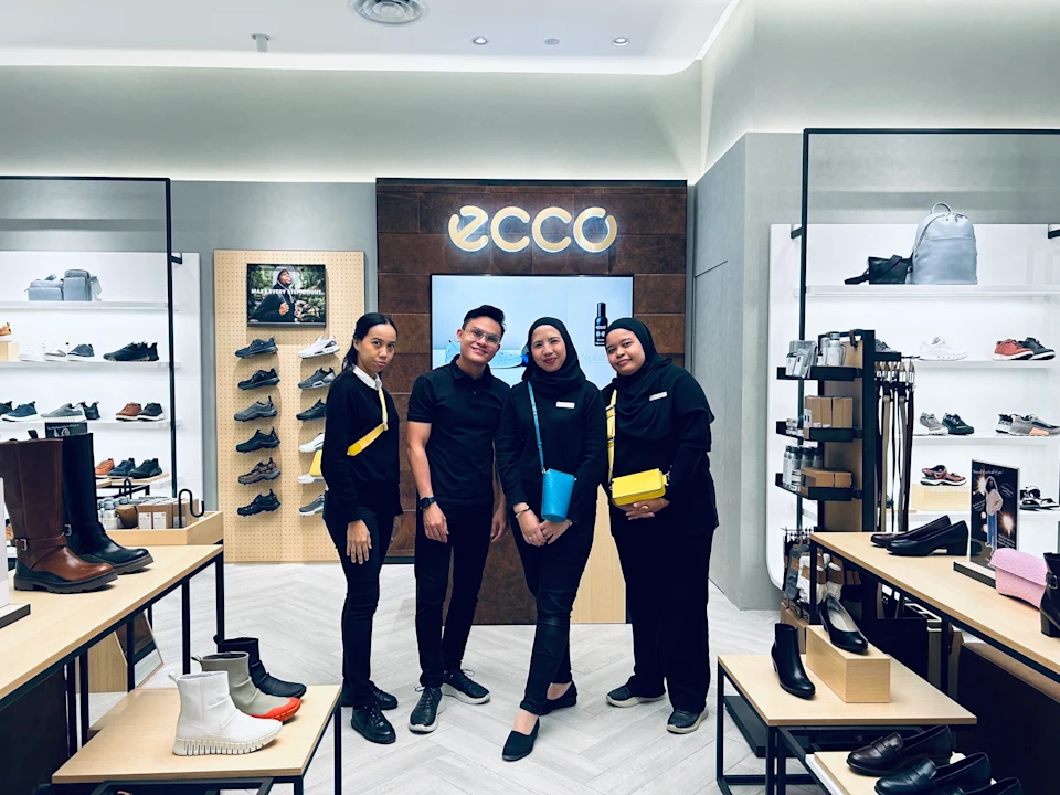 Official ECCO® Online Shop – Quality Footwear & Leather Goods