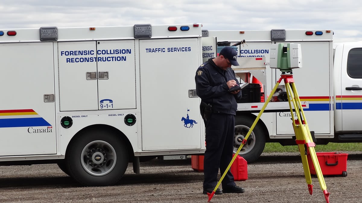 Collision and crime scene investigation with drones | Pix4D