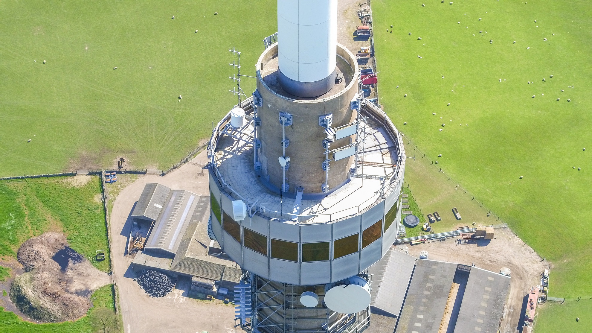 Inspecting UK's tallest tower with drone images | Pix4D