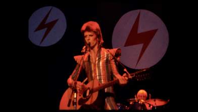 Why David Bowie suddenly said goodbye to his alter-ego, Ziggy Stardust ...