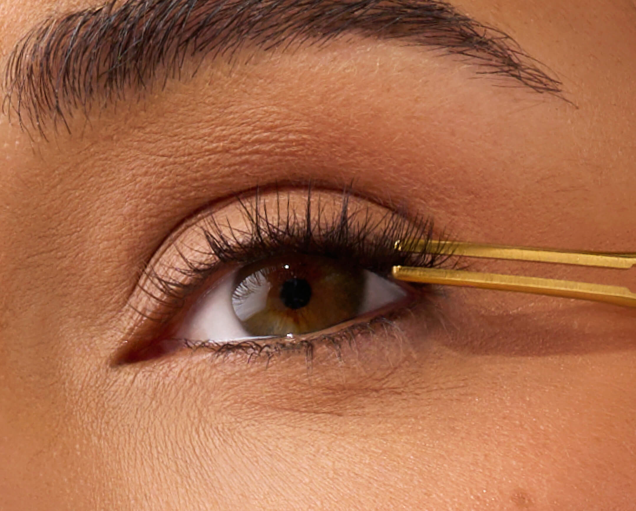 How to Apply Velour-Xtensions™ Self Stick Lash Clusters | Velour Beauty