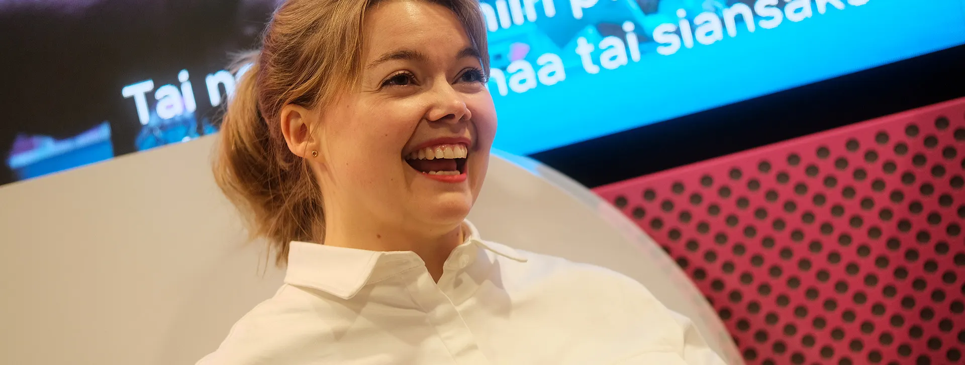 Uusilla raiteilla - VR