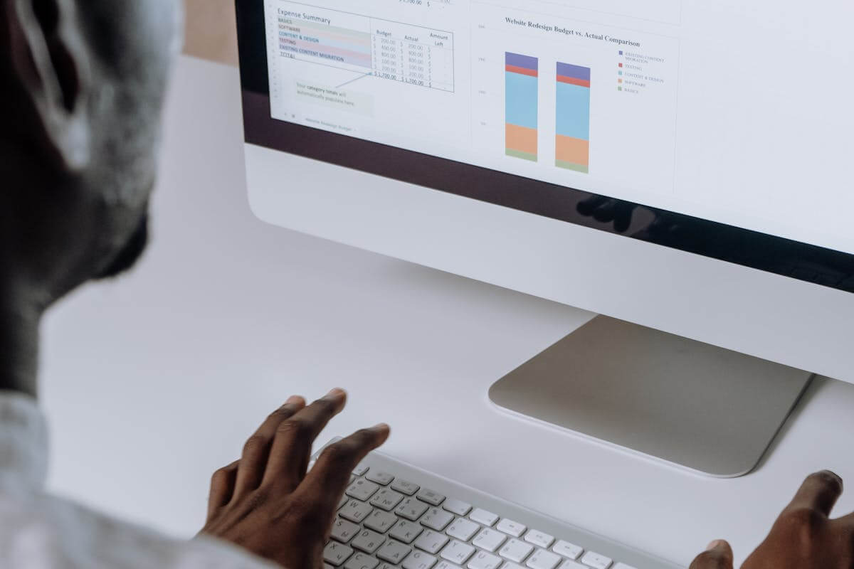 10 A/B Testing Metrics + KPIs You Need to Track