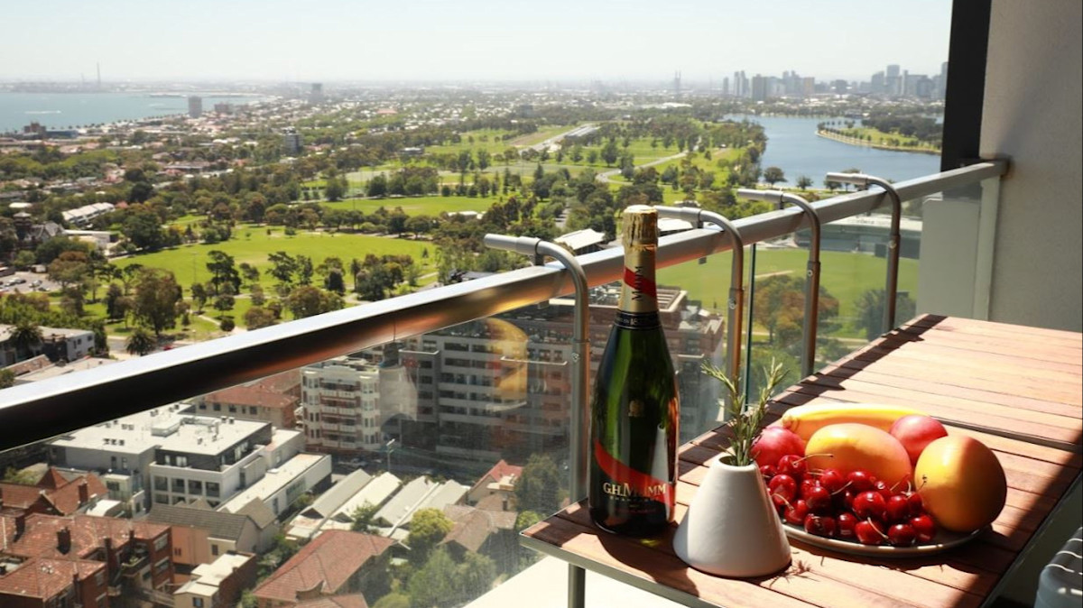 Finding the best beach houses in Melbourne | Stayz