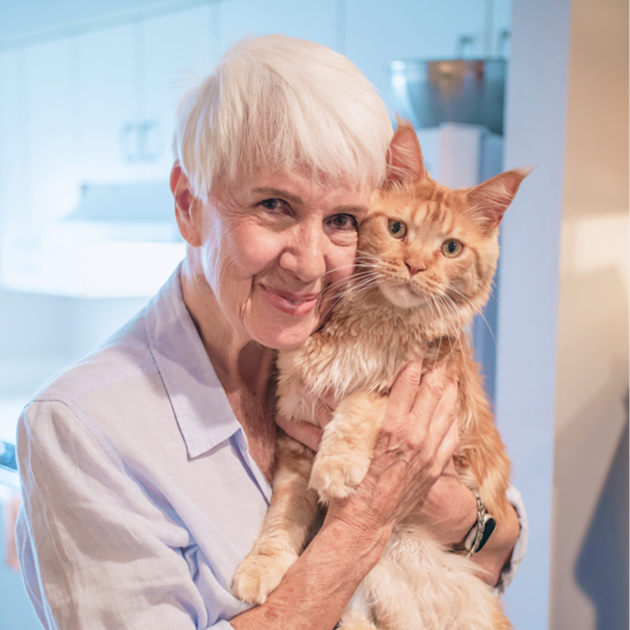 Senior in Vancouver, WA Reunited with Lost Cat Thanks to Petco Love ...