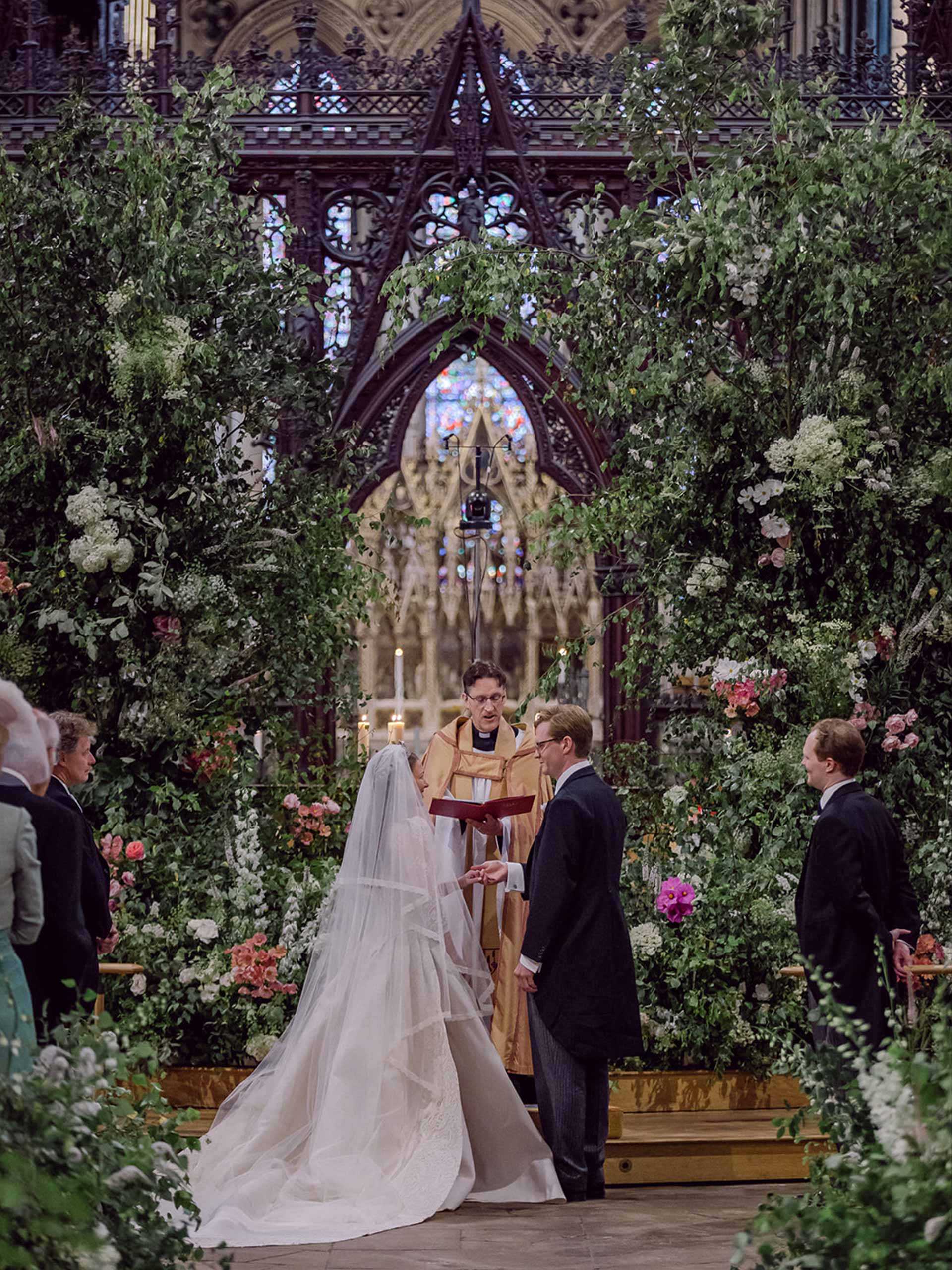 The Ultimate Guide For Brides | Collagerie.com - Collagerie