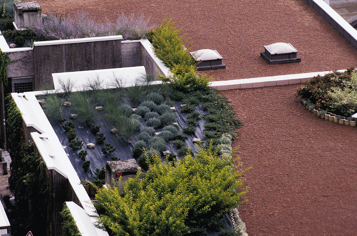 BMI France | Toiture-terrasse végétalisée : une vue agréable pour les ...