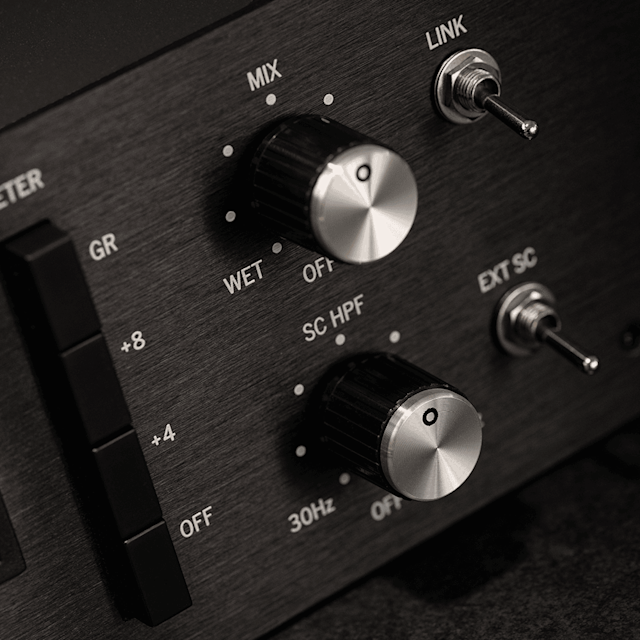 Warm Audio WA76-D & D2 1176-Style Single & Dual-Channel Studio Compressors