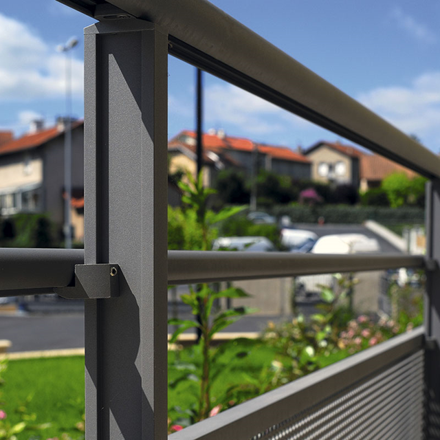 Janelas de vidro duplo em alumínio - TECHNAL
