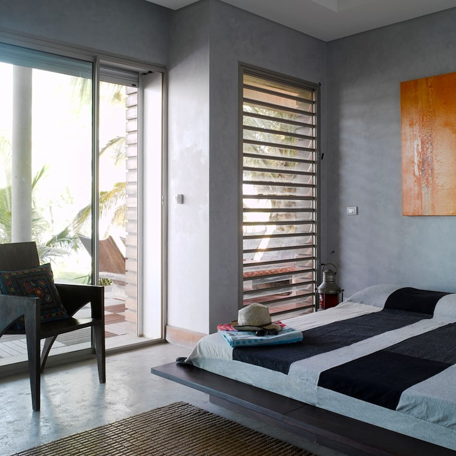 Brise-vue design aluminium - TECHNAL