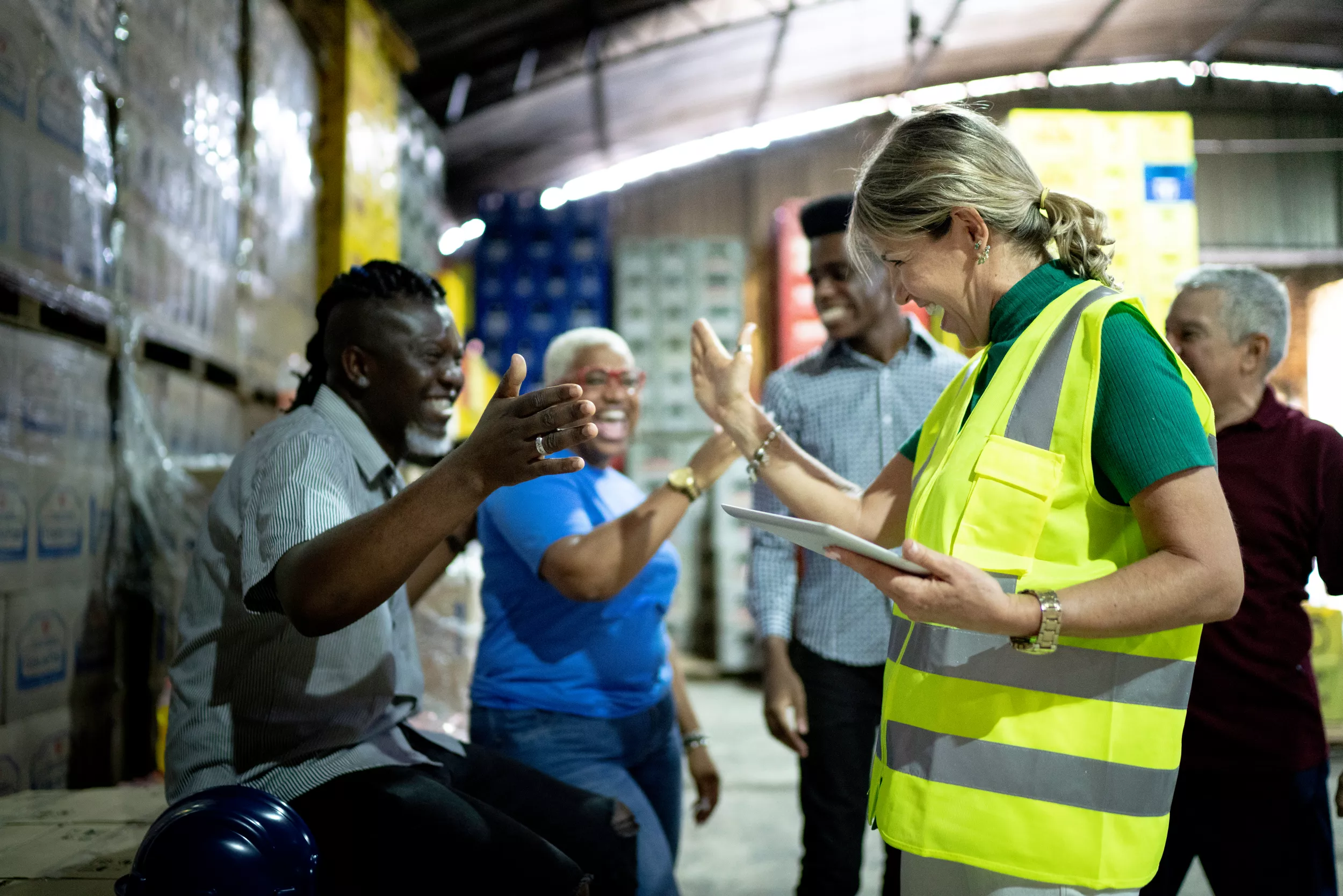 15 Ways Employee Recognition Builds a Better Employer Deal