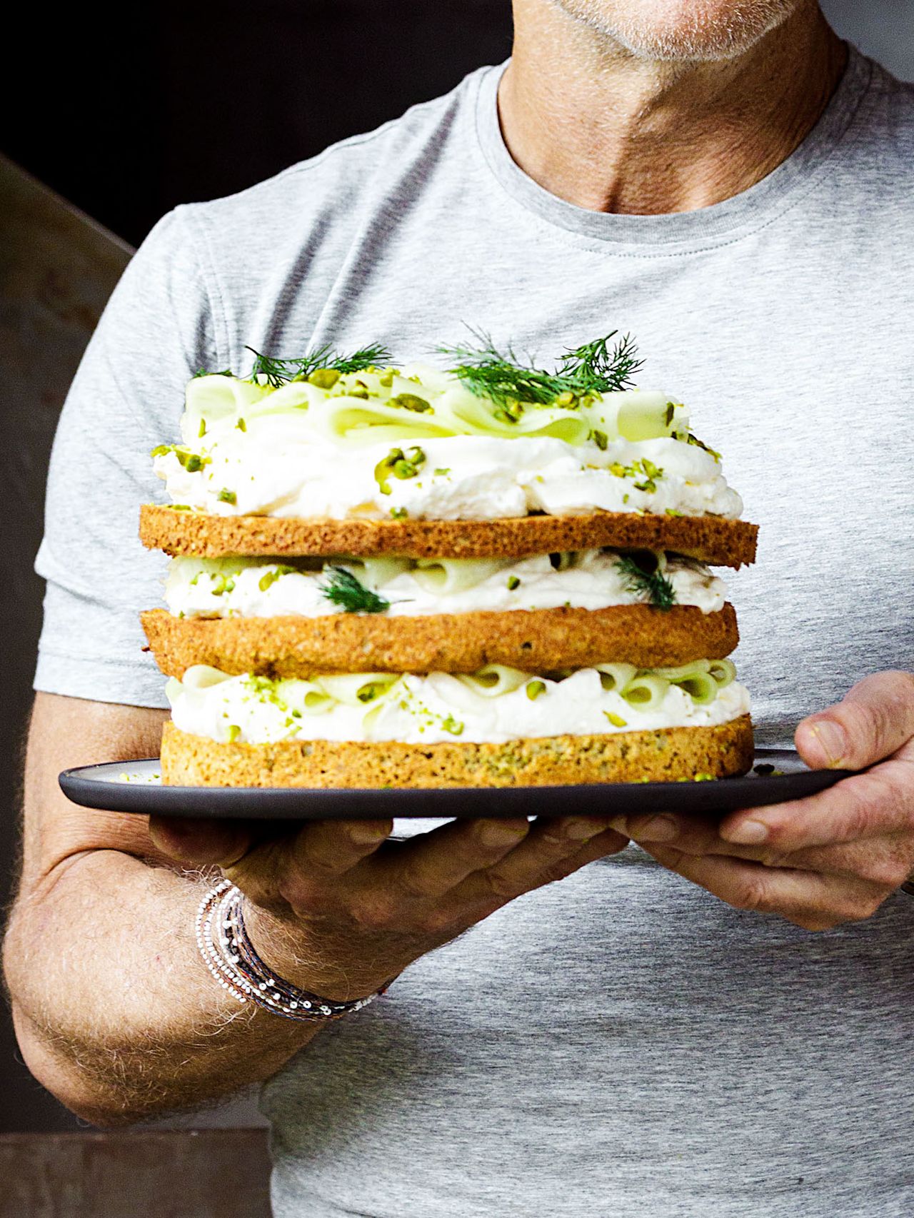 Glutenfreie Pistazien-Kokos-Torte mit Melonen | HOMEMADE