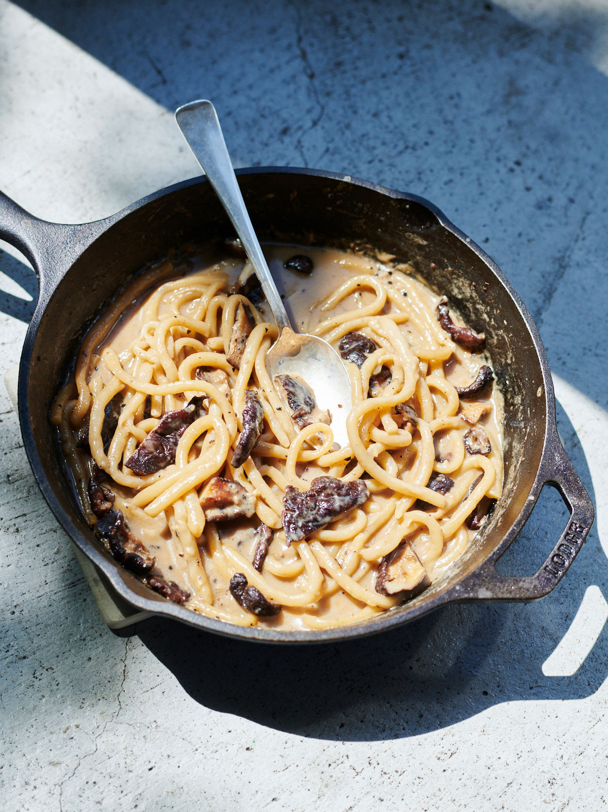 Pici cacio e pepe mit Shiitake | HOMEMADE