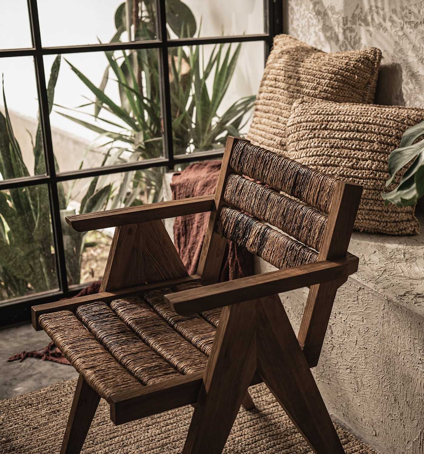 Caterpillar Brawny Arm Chair