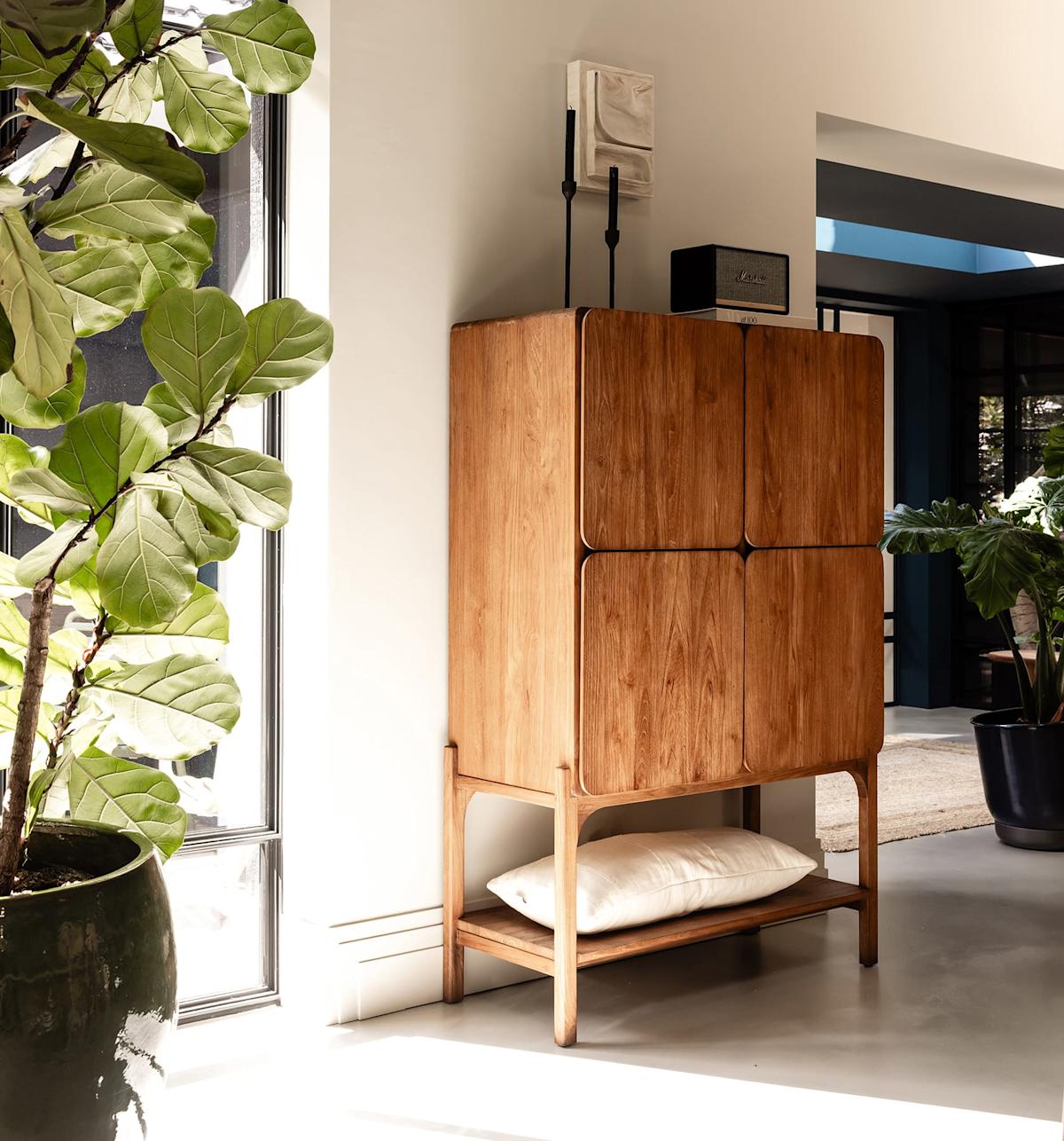Tess 4 Doors Cabinet