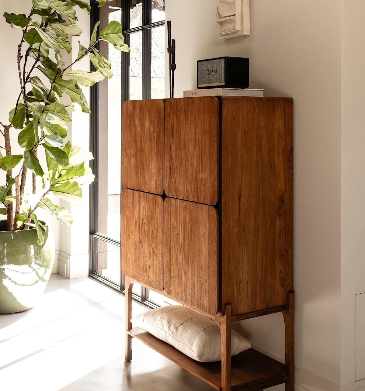 Tess 4 Doors Cabinet