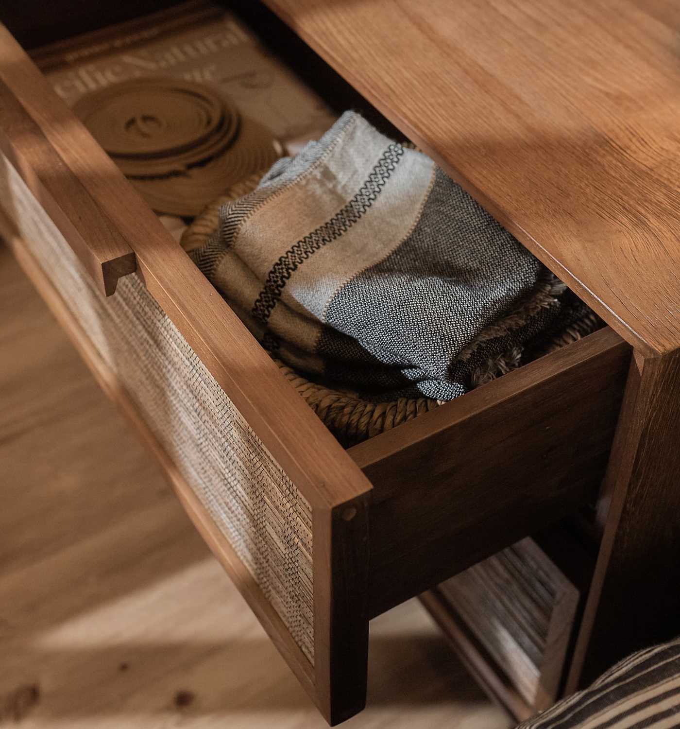 Hopper Pedestal 2 Drawers