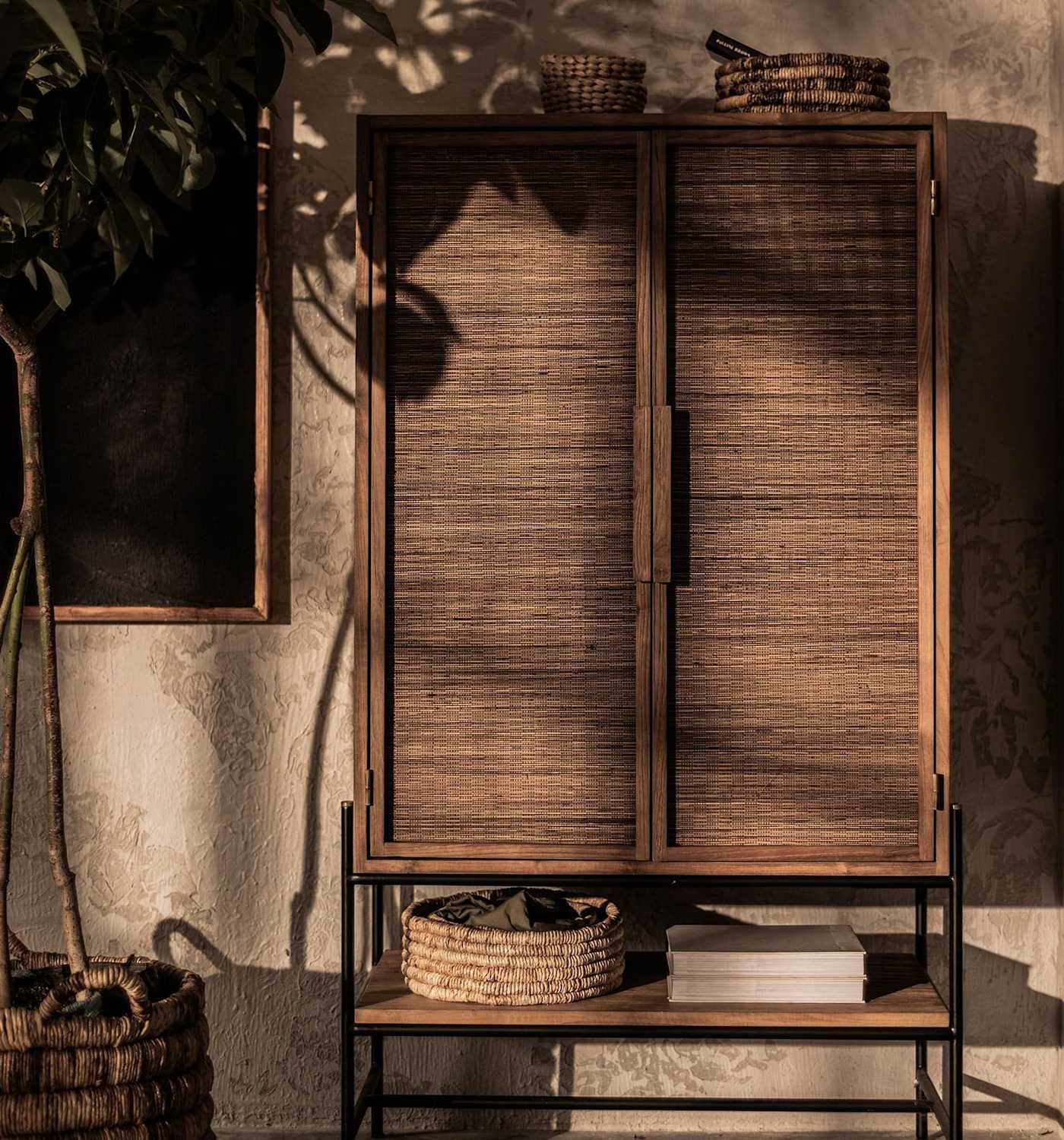 Coco Cabinet 2 Doors 1 Open Rack