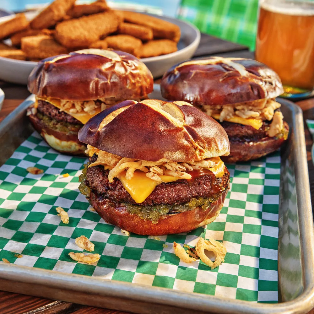 Impossible™ Jalapeño BBQ Cheeseburger Recipe