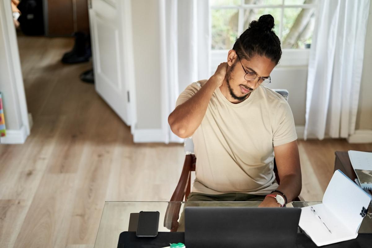 Muscle Knots in the Neck: Stretches and Tips to Feel Better