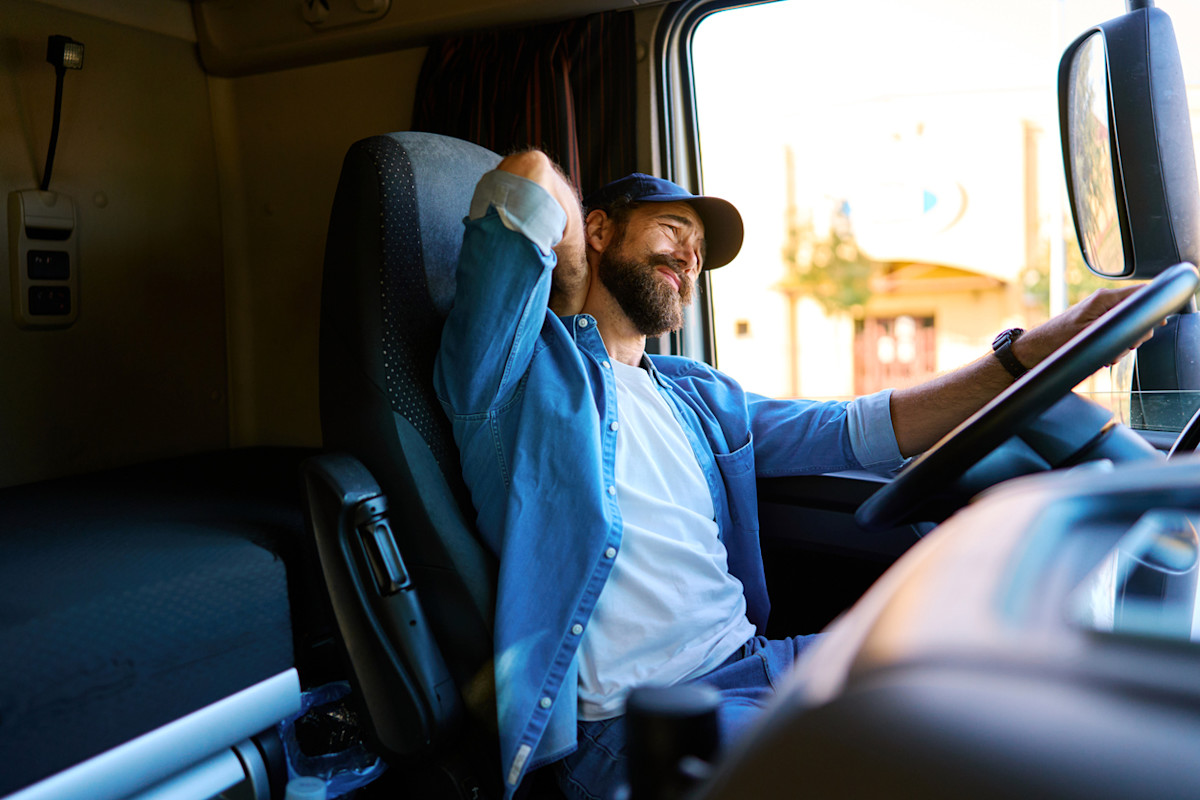 Neck Pain When Driving: Tips and Exercises