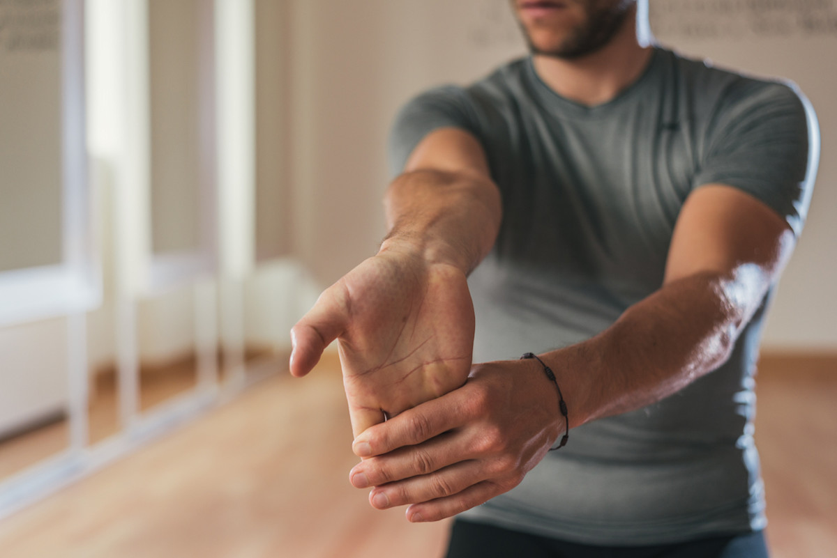 6 Best Forearm Stretches to Ease Pain and Improve Mobility