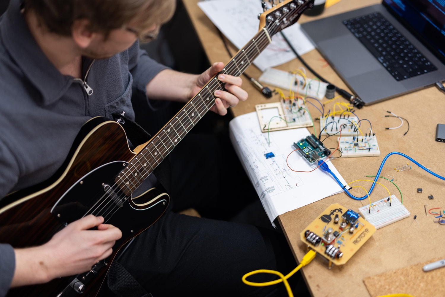 Digital Gitarrpedal Med Pedalshield Prototyp