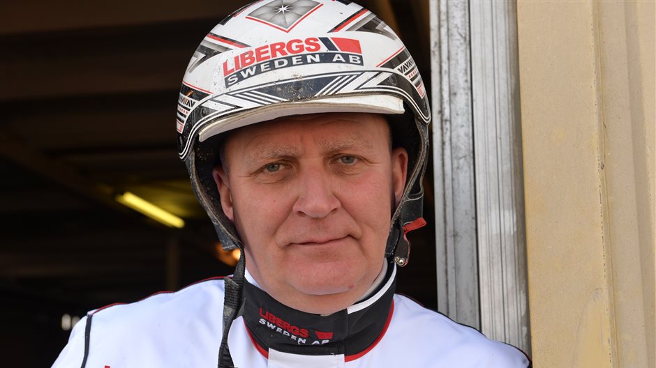 V64®: Ola Samuelsson avslutade med en skräll | ATG