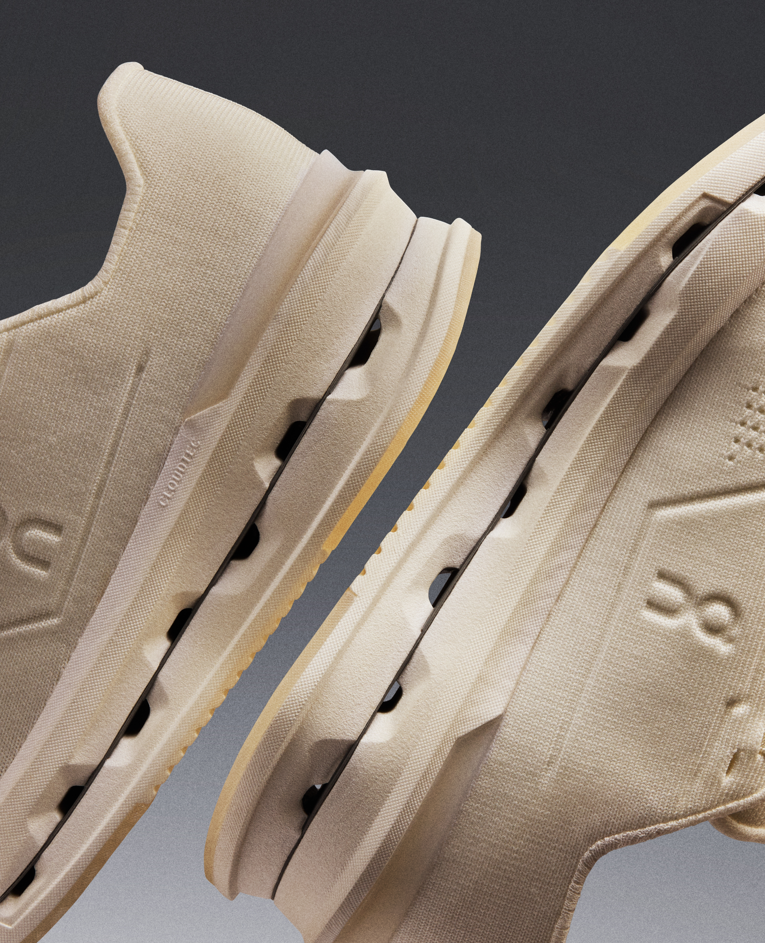 Women's Cloudrise Cyclon 1.1 | Beige | On Switzerland