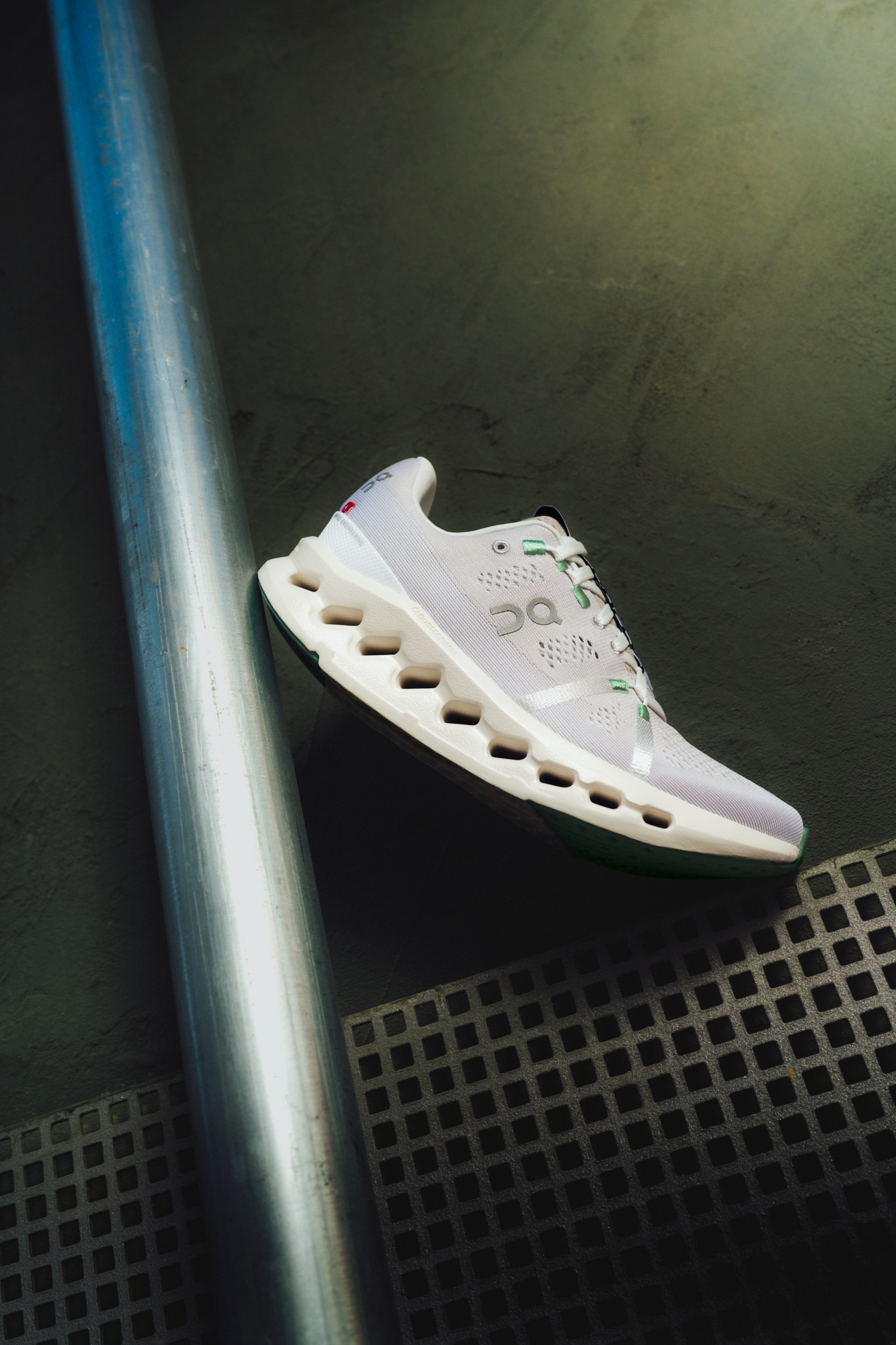 Running gear: high-tech shoes and apparel for every runner. | On United ...