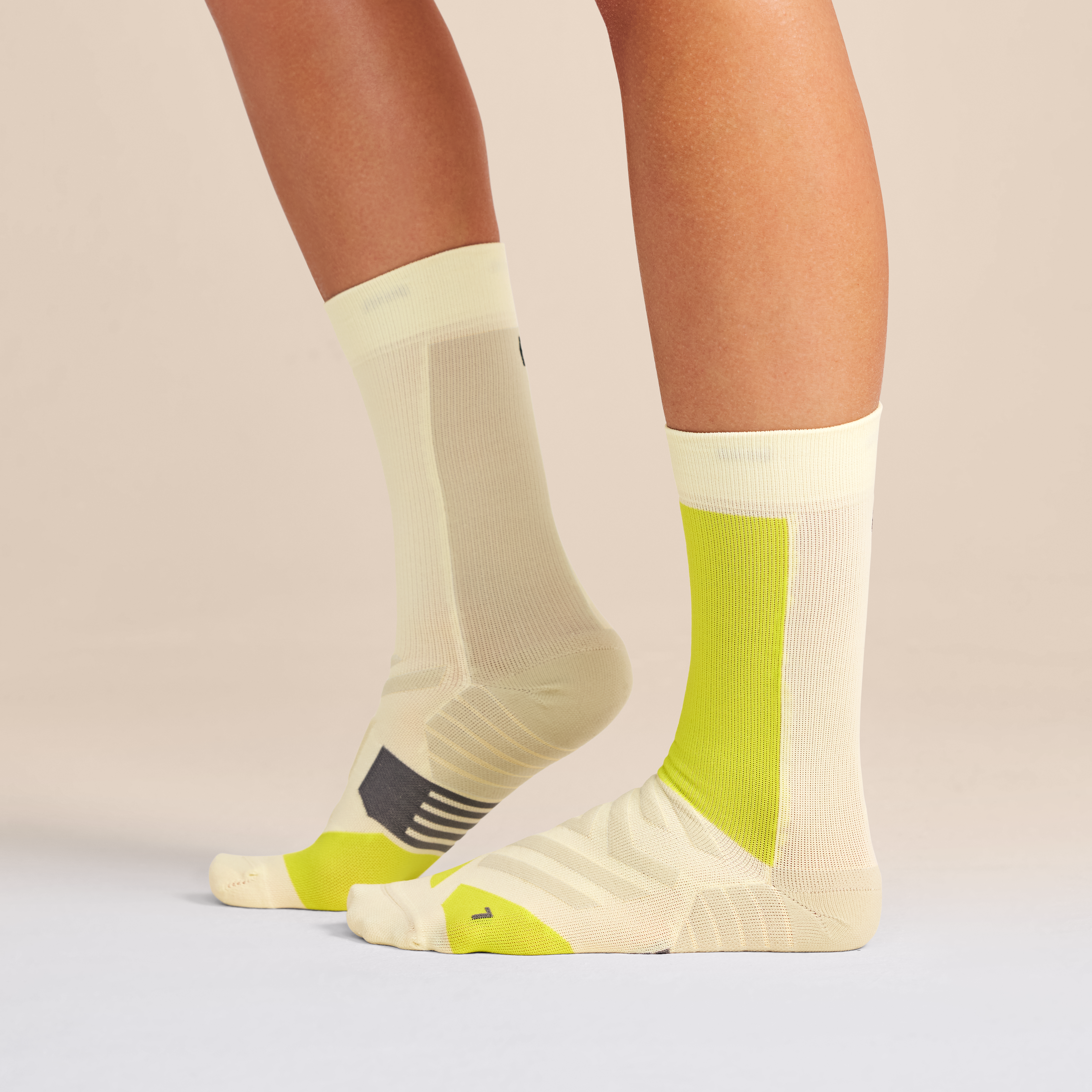 Women's Performance Low Sock | White | On Canada
