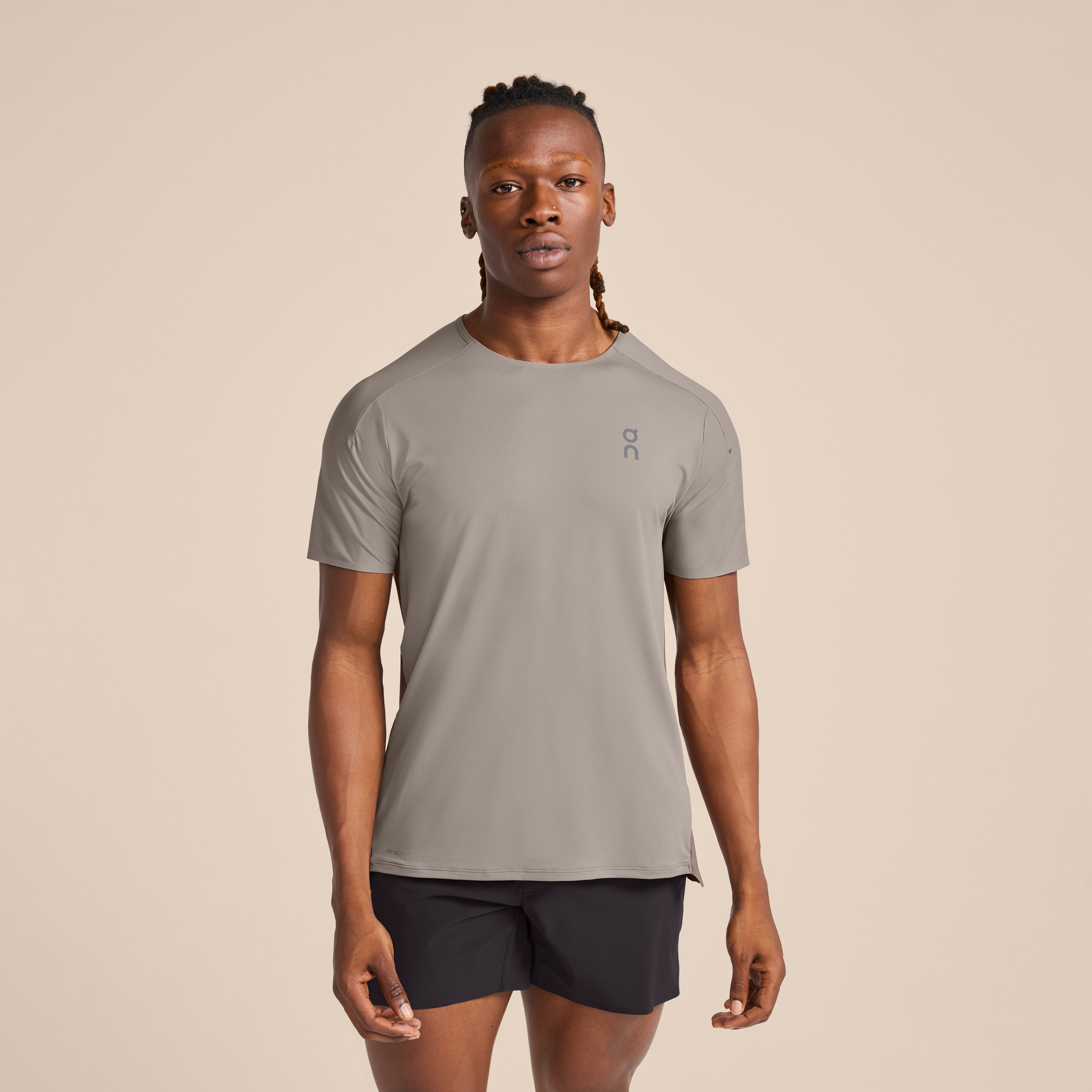 Running Shoes and Apparel for Men | On Italy