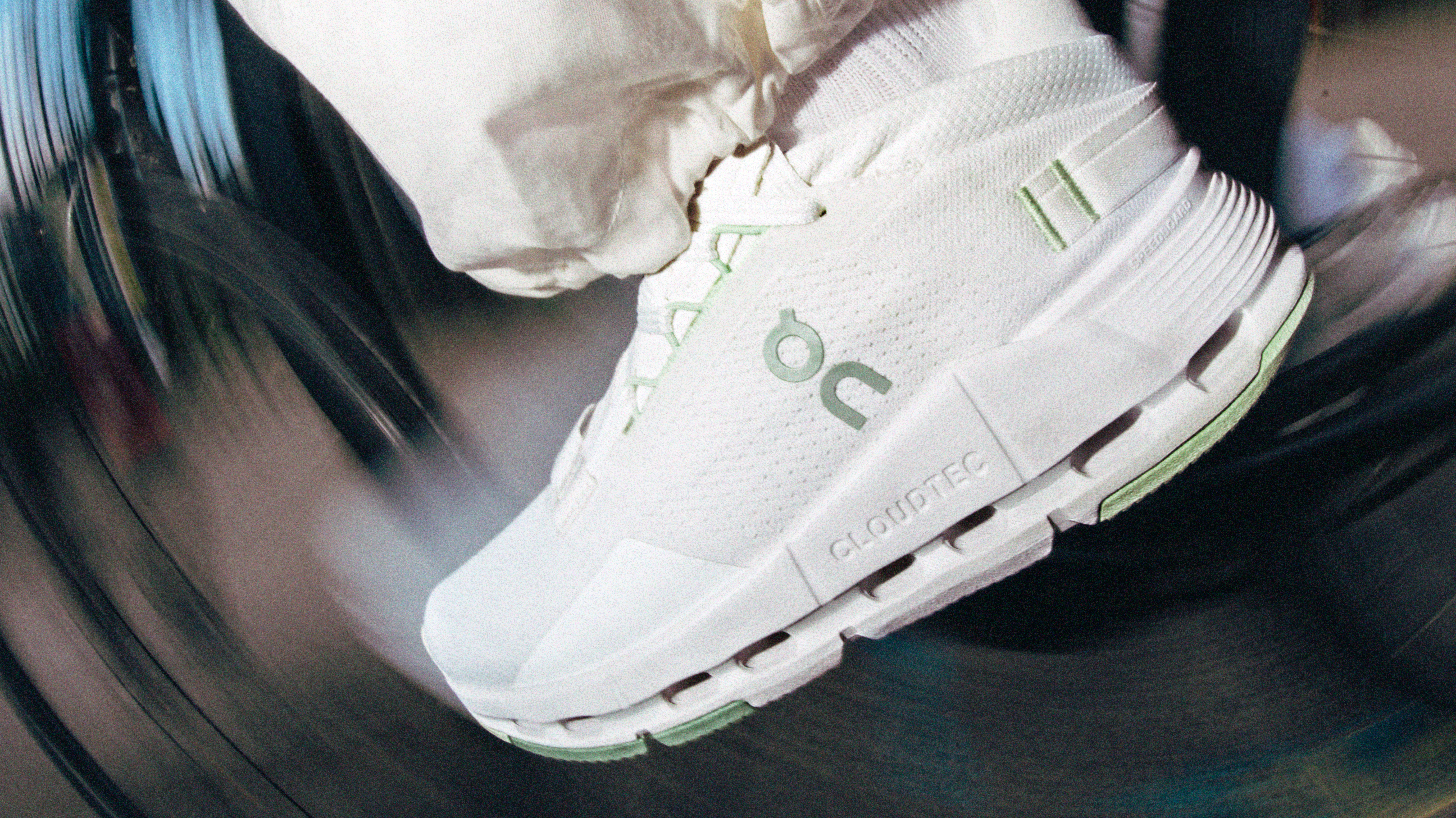 The Cloudnova collection: Performance & design | On United States