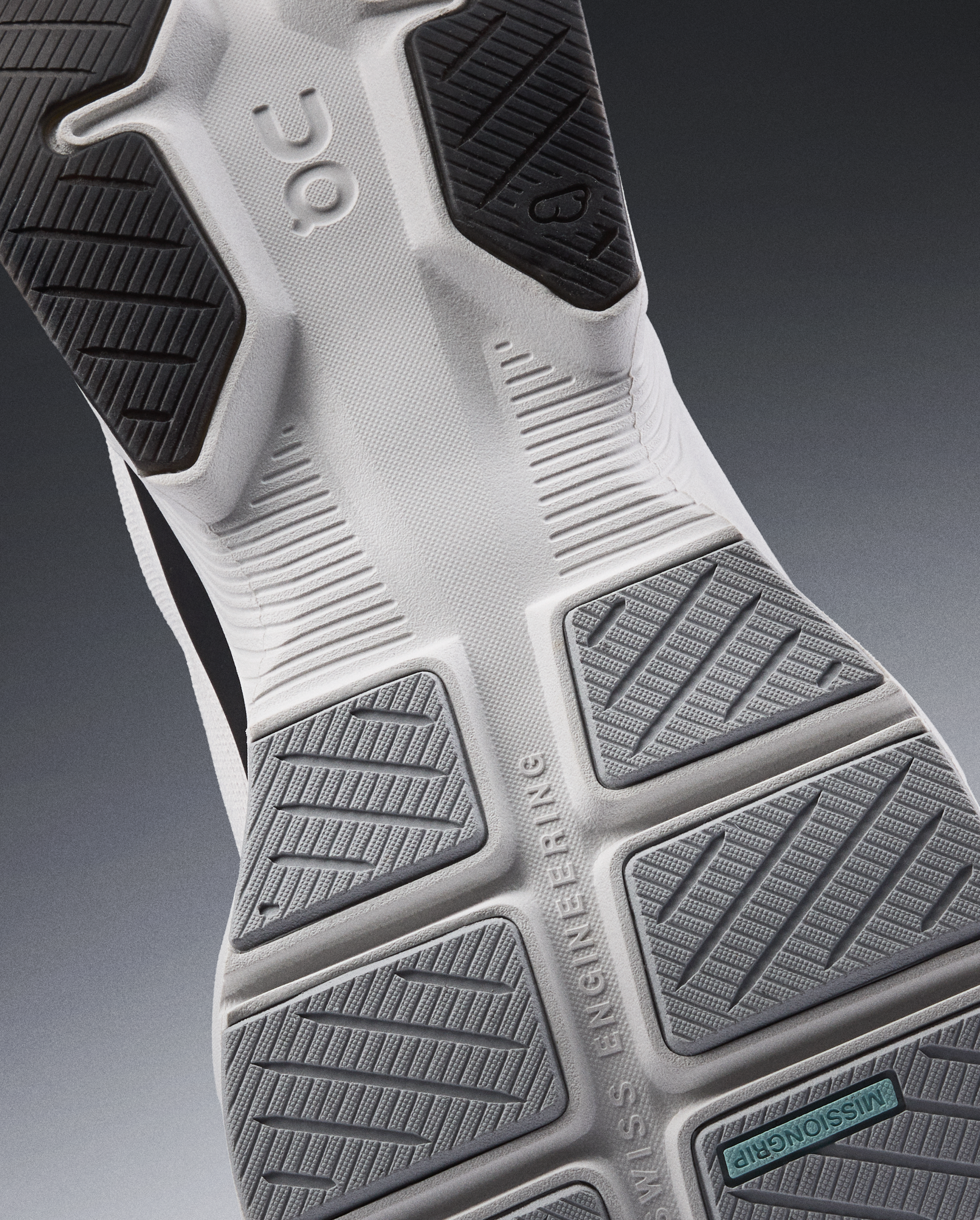 Men's Cloudpulse 2 | White | On United Kingdom