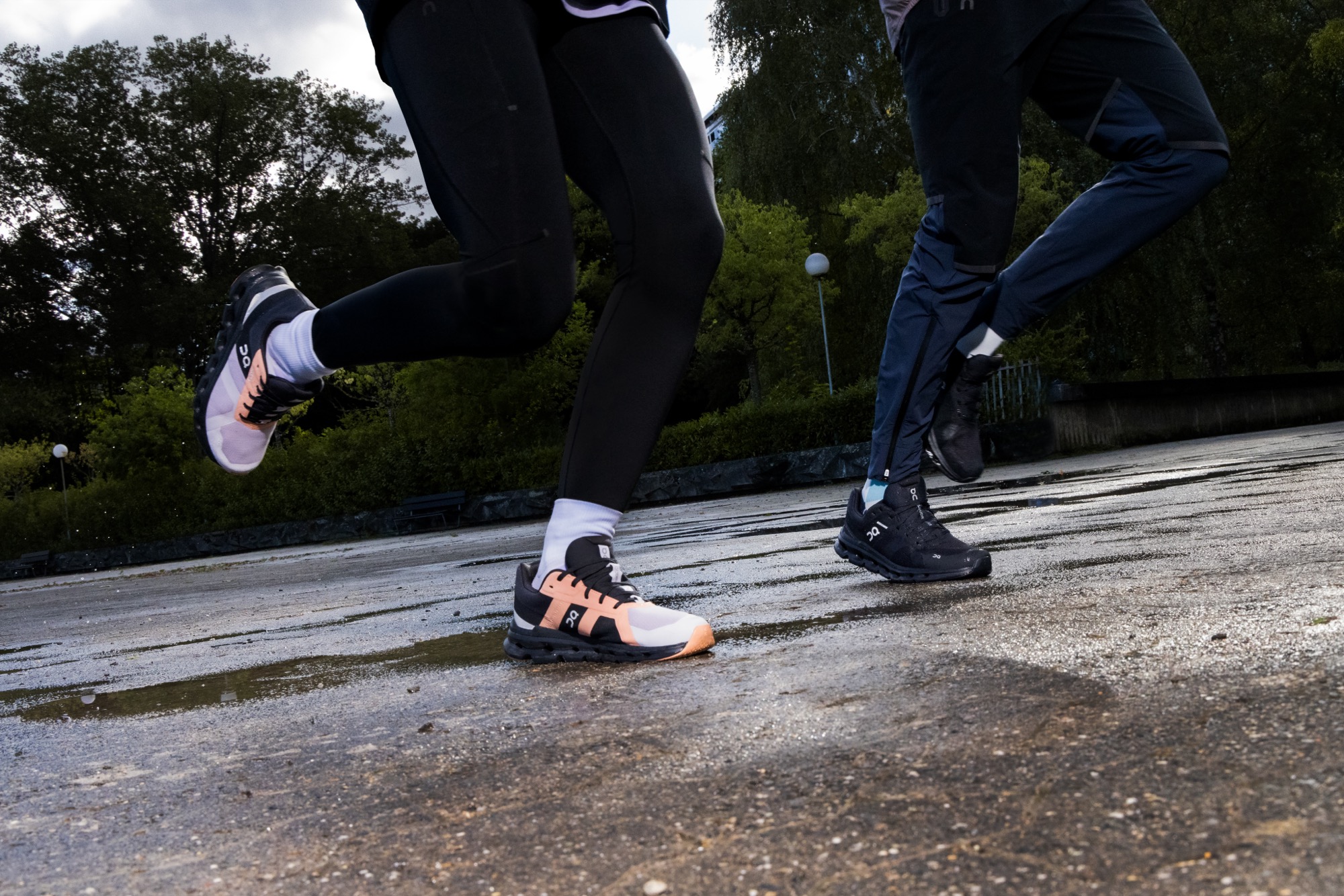 Wet Weather Running Gear: Stay Warm & Dry | On United States